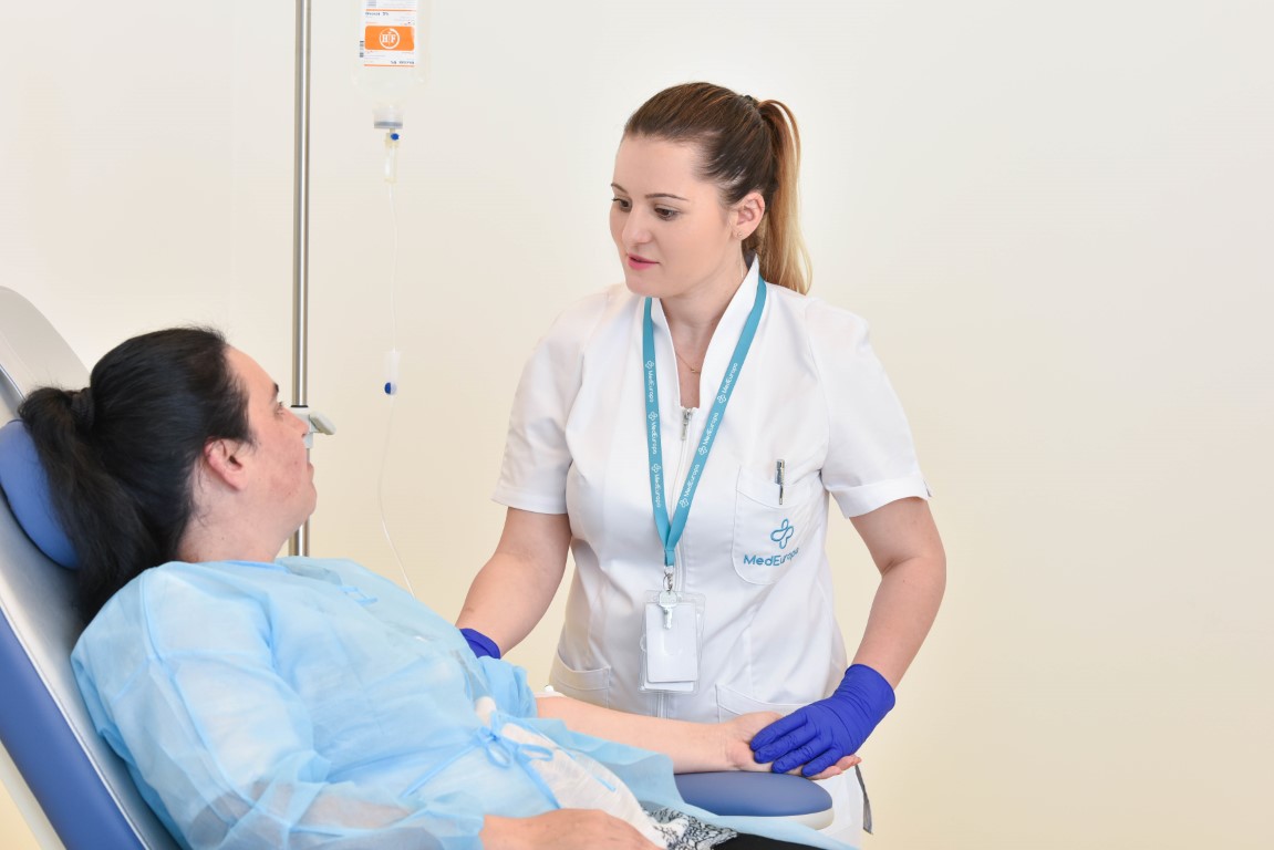 STUDIU: Unu din cinci pacienţi cu cancer nu este angajat din cauza bolii
