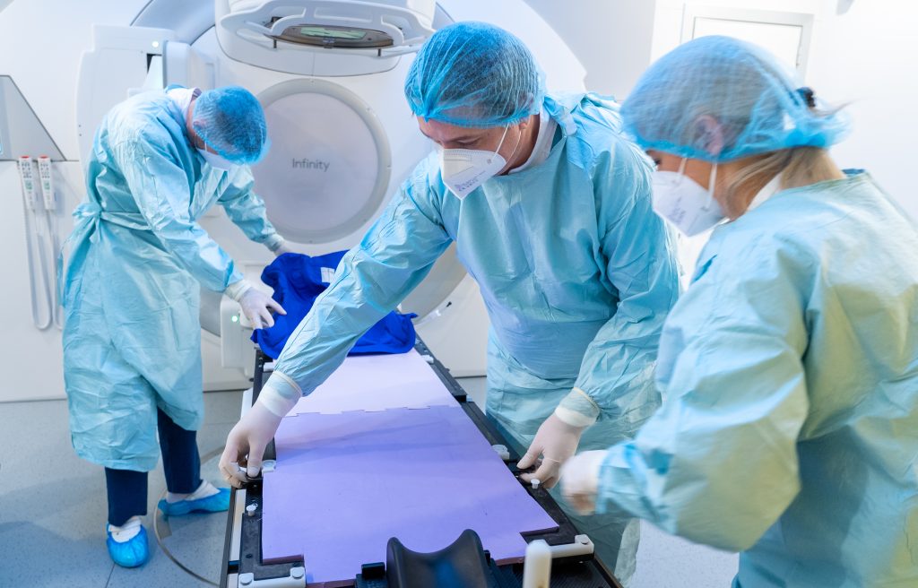 Iradiere corporala totala, procedura complexa, la MedEuropa